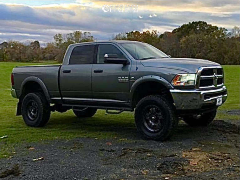 2013 Ram 2500 with 18x9 1 Fuel Anza and 37/13.5R18 Toyo Tires Open ...