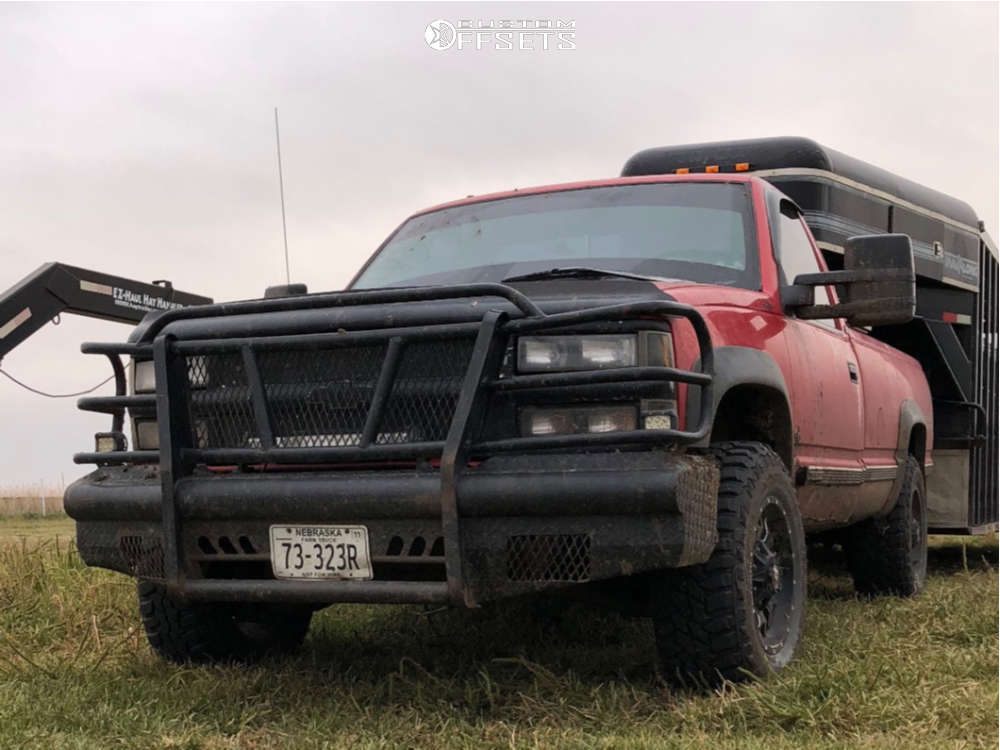 1996 Chevrolet K2500 with 17x9 -12 Ballistic Havoc and 265/55R17 ...