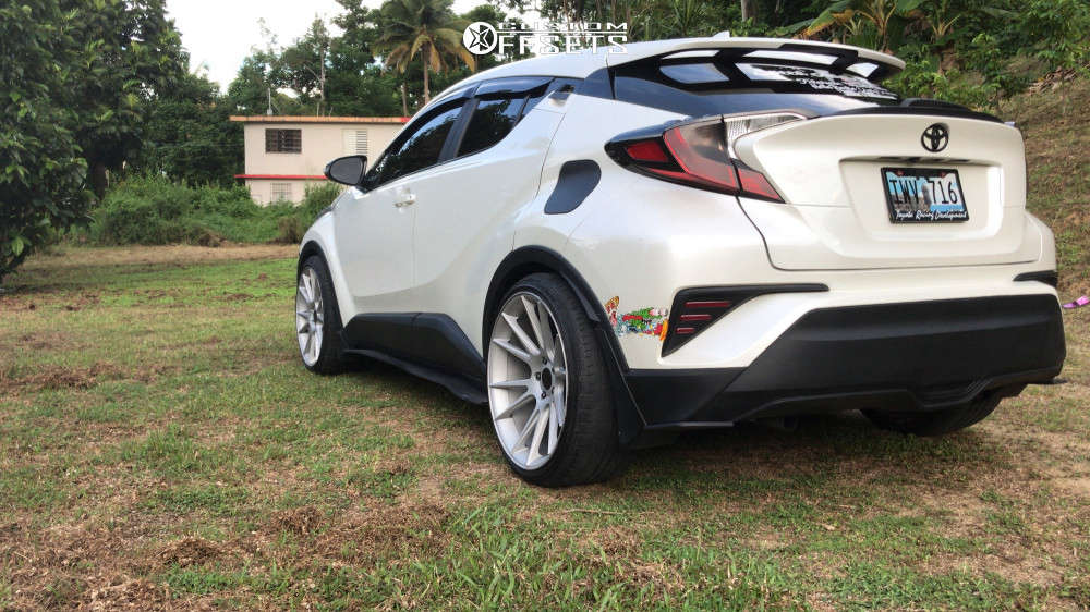 2018 Toyota C-HR with 20x9 38 Niche Vicenza and 245/35R20 Continental A ...