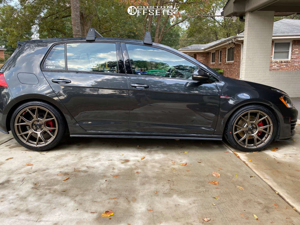 2017 Volkswagen GTI with 18x8.5 32 Konig Ampliform and 225/40R18 ...