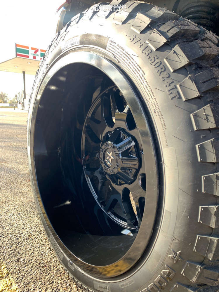 2018 Ram 2500 with 24x14 -76 RBP 73r and 37/13.5R24 RBP Repulsor Mt and ...