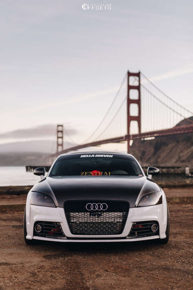 2010 Audi TT Quattro with 18x9.5 25 Rotiform Blq and 245/35R18 Toyo ...