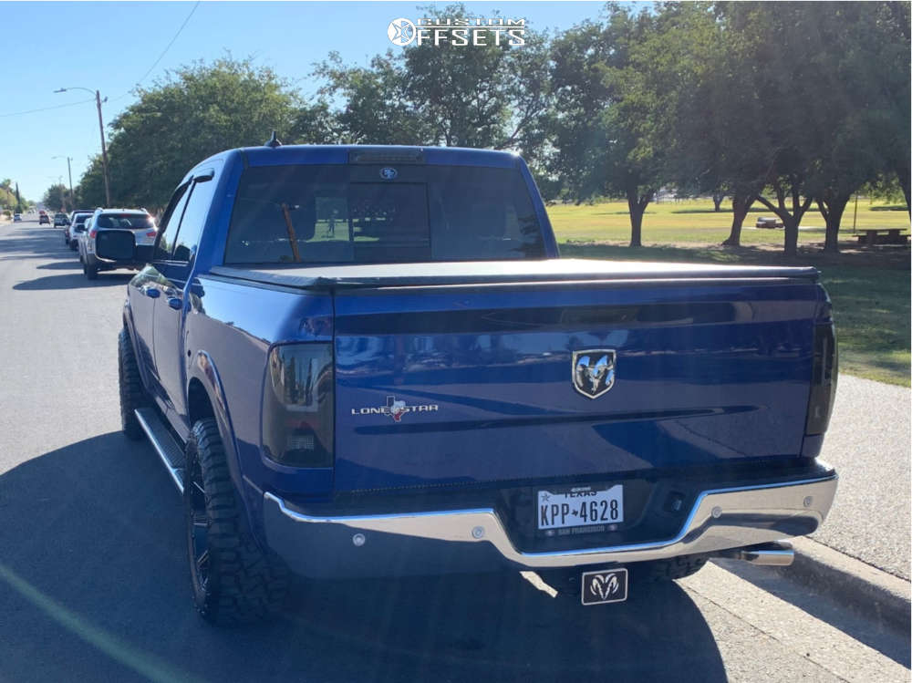 2017 Ram 1500 with 20x10 -24 XF Offroad Xf-220 and 33/12.5R20 Haida ...
