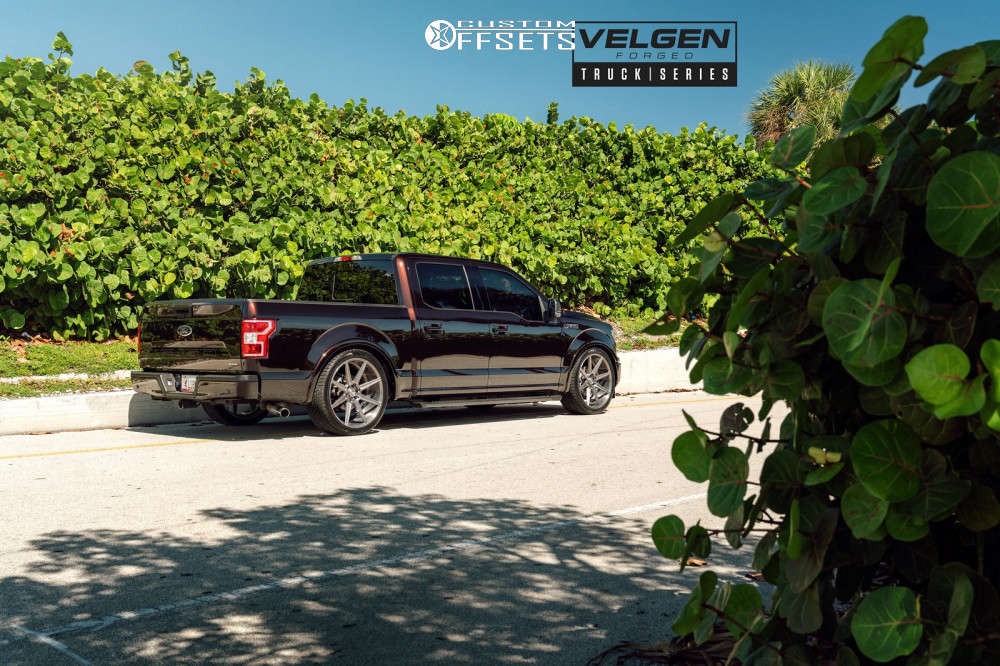 2018 Ford F-150 with 24x10 30 Velgen Vft8 and 305/35R24 Delinte D8 ...