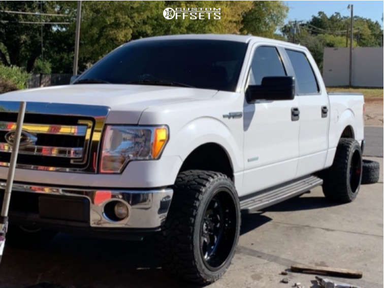 2013 Ford F-150 with 22x12 -44 Fuel Vortex and 33/12.5R22 Roadcruza ...