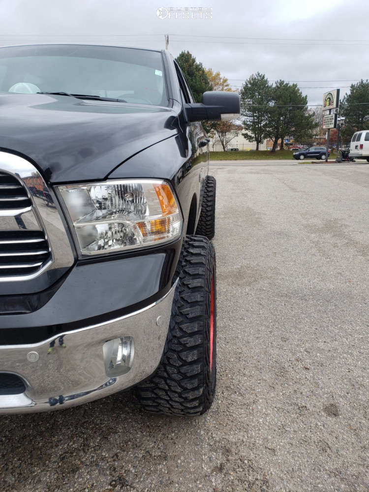 2019 Ram 1500 Classic with 22x12 -44 TIS 544RM and 37/13.5R22 Kanati ...