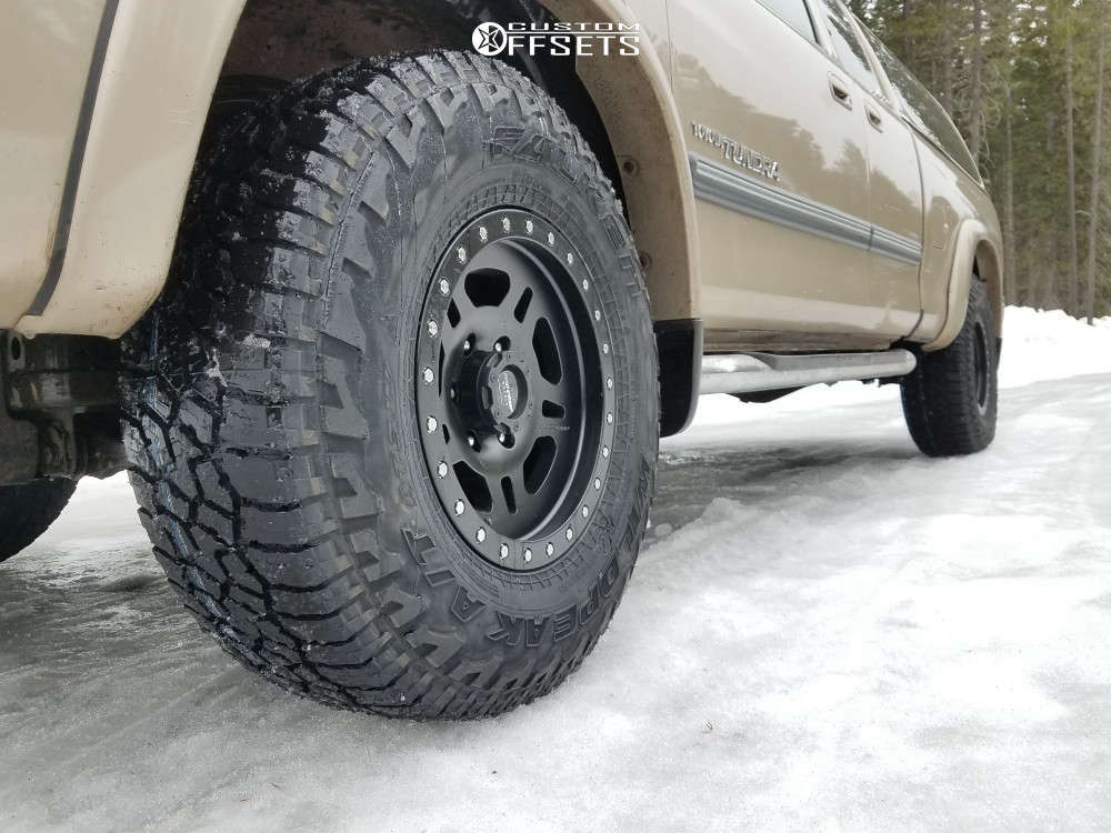 2004 Toyota Tundra with 16x8 Pro Comp Series 29 and 265/75R16 Falken ...