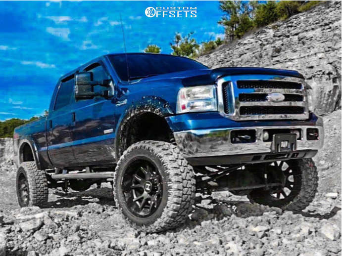 2007 Ford F-350 Super Duty with 22x12 -44 Hostile Rage and 37/13.5R22 ...