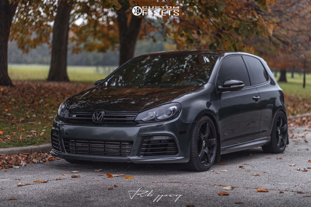 2012 Volkswagen Golf R with 17x8 35 Neuspeed RSe52 and 225/40R17 ...