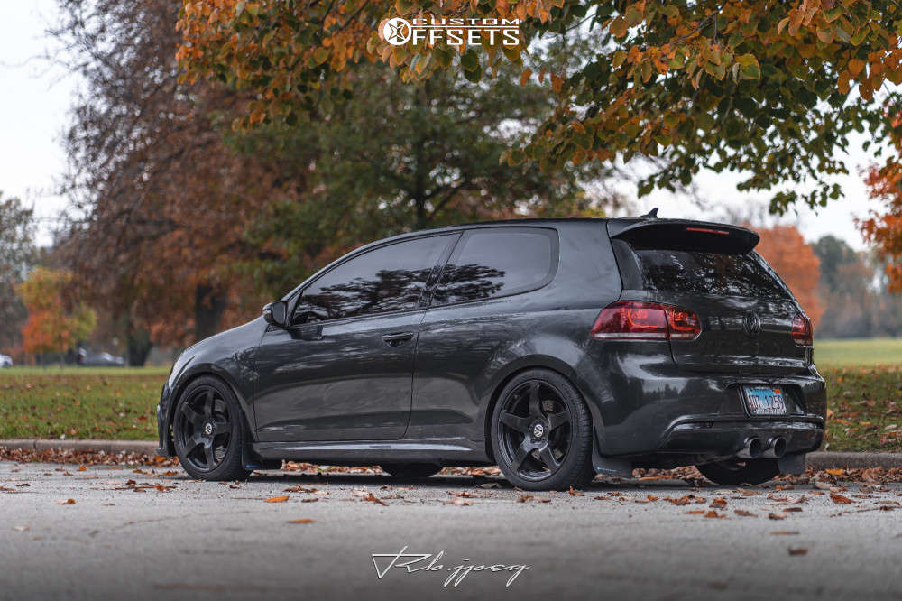 2012 Volkswagen Golf R with 17x8 35 Neuspeed RSe52 and 225/40R17 ...
