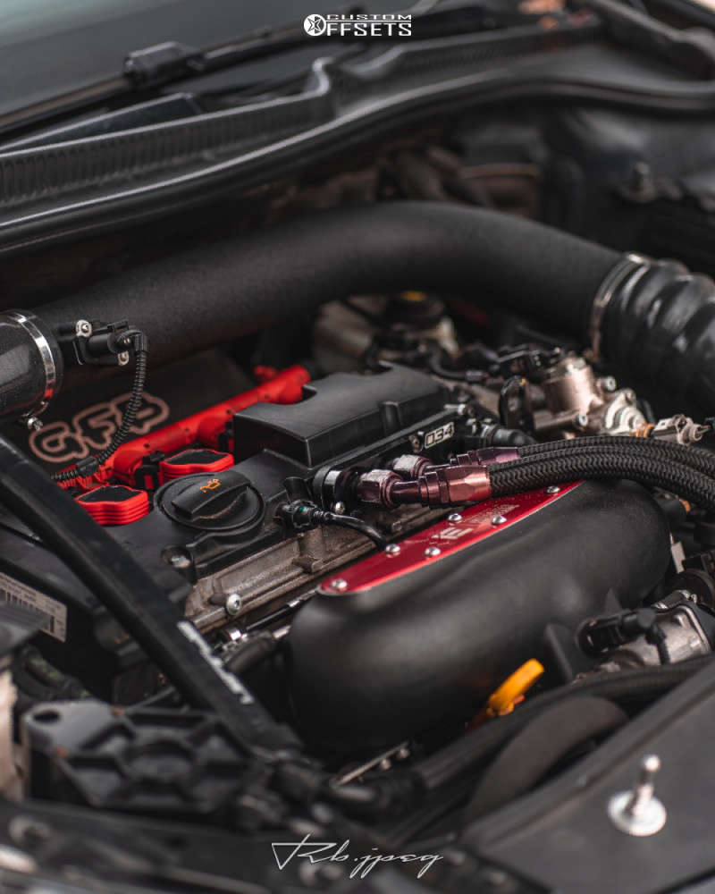 2012 Volkswagen Golf R with 17x8 35 Neuspeed RSe52 and 225/40R17 ...