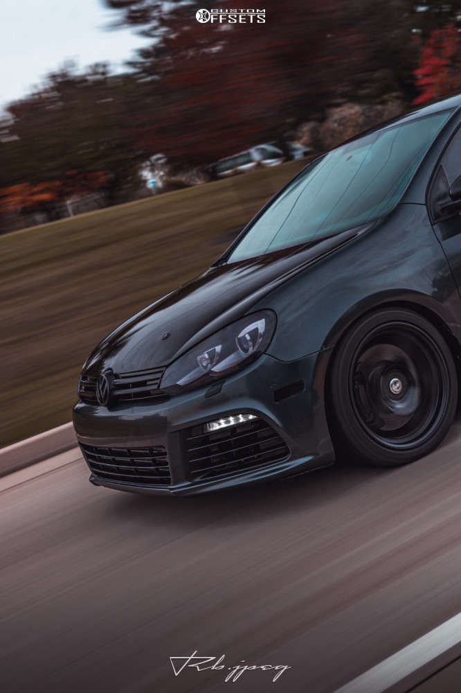 2012 Volkswagen Golf R with 17x8 35 Neuspeed RSe52 and 225/40R17 ...