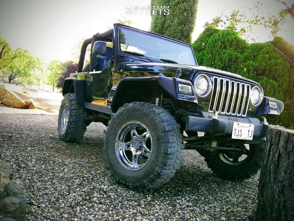 2006 Jeep TJ with 17x9 Raceline Renegade and 35/12.5R17 Super Swamper ...