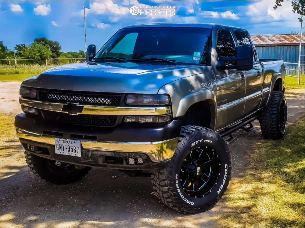 2001 Chevrolet Silverado 2500 HD with 18x10 -24 Moto Metal Mo962 and ...