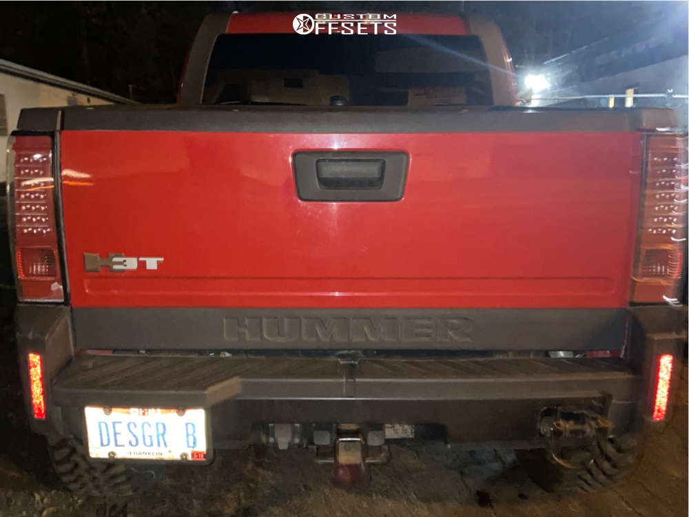 2009 HUMMER H3T with 22x12 -44 Fuel Contra and 35/12.5R22 Toyo Tires ...