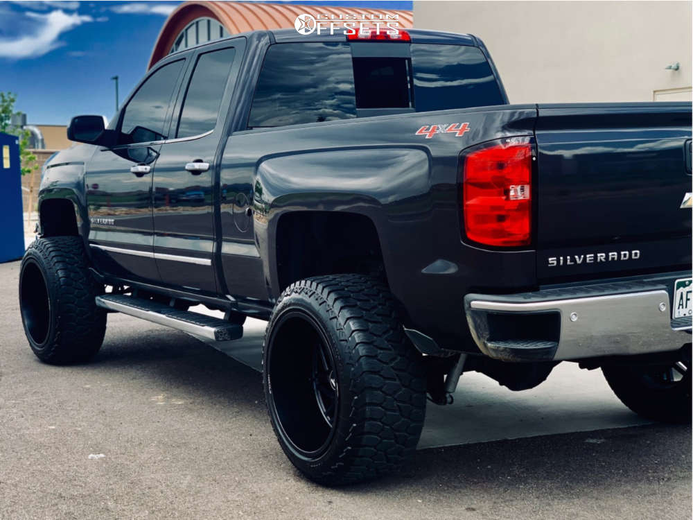 2015 Chevrolet Silverado 1500 with 22x14 -75 Hostile Jigsaw and 35/12.5R22 AMP Terrain Attack At ...