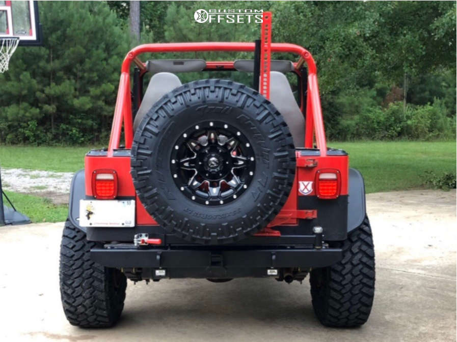 1989 Jeep Wrangler with 15x10 -43 Fuel Lethal and 33/12.5R15 Nitto ...