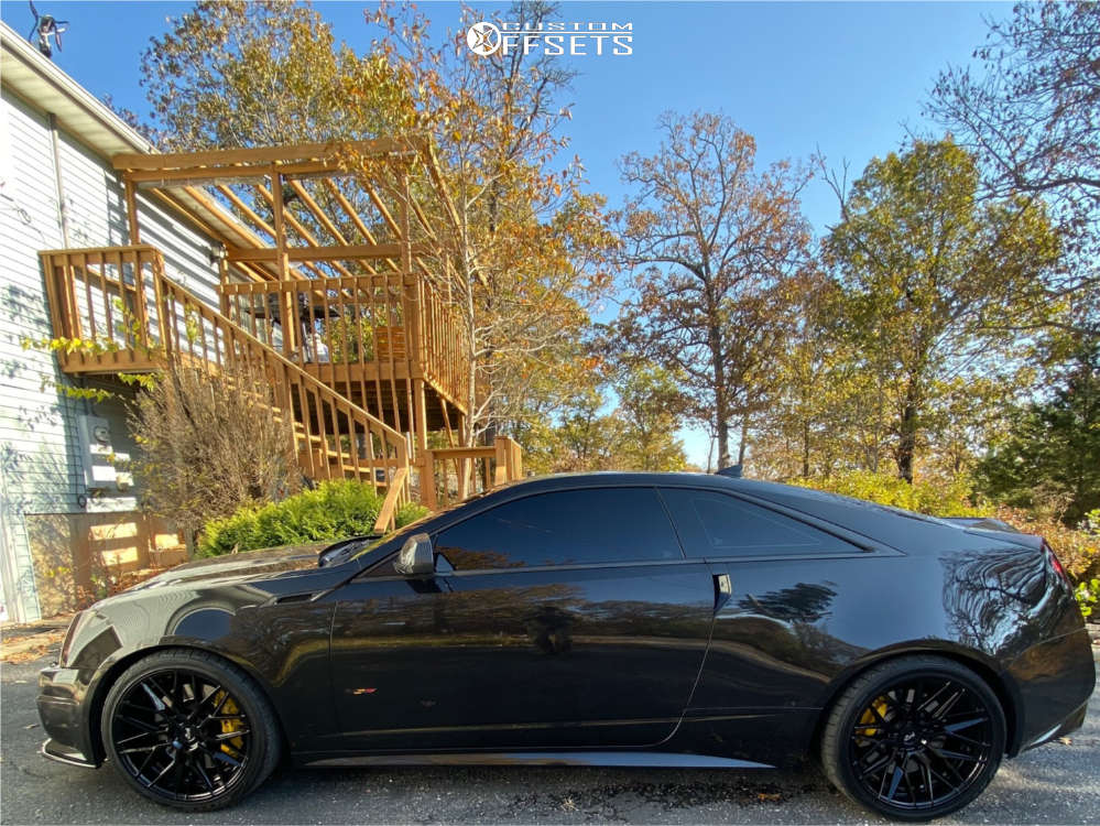 2012 Cadillac CTS-V with 20x9 35 Niche Gamma and 255/35R20 Nitto Nt555 ...