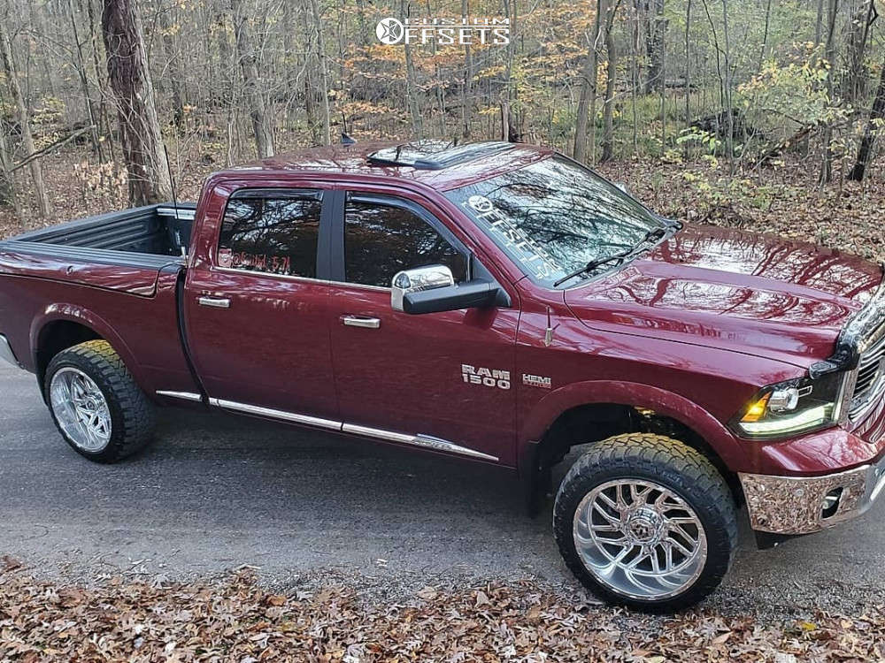 2017 Ram 1500 with 22x12 -44 TIS 544C and 33/12.5R22 Nitto Ridge ...