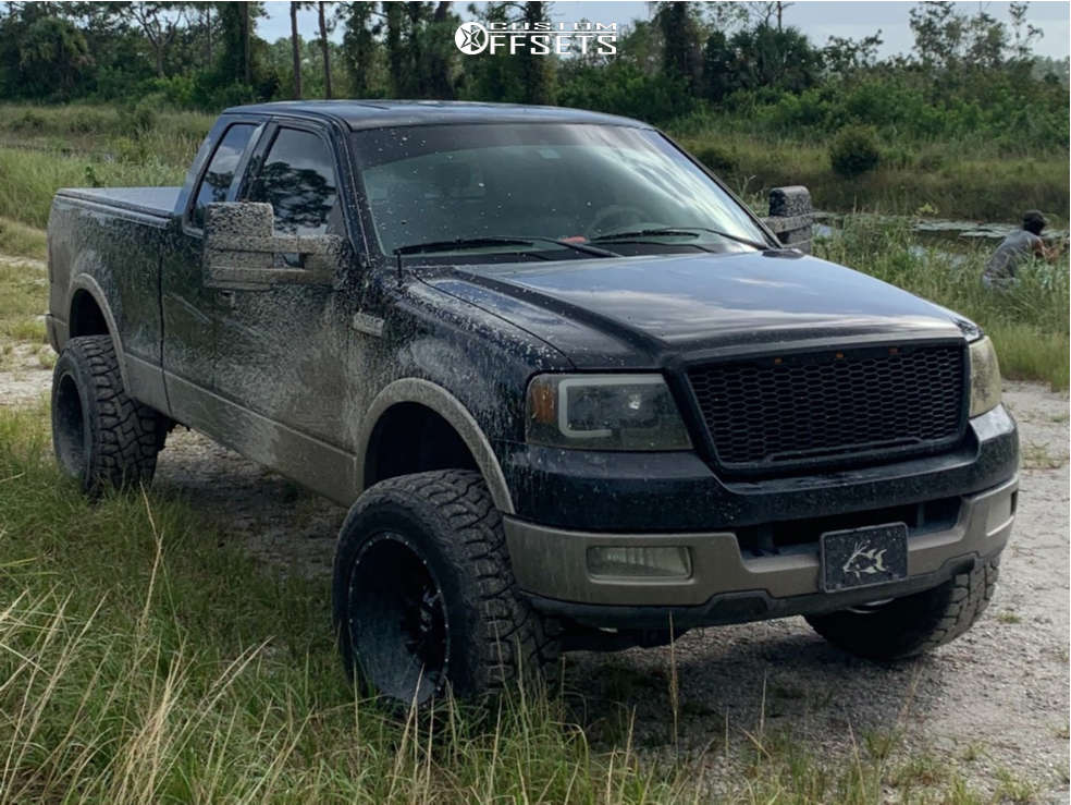 2004 Ford F-150 with 20x12 -44 Hardrock Gunner H705 and 35/12.5R20 Toyo ...