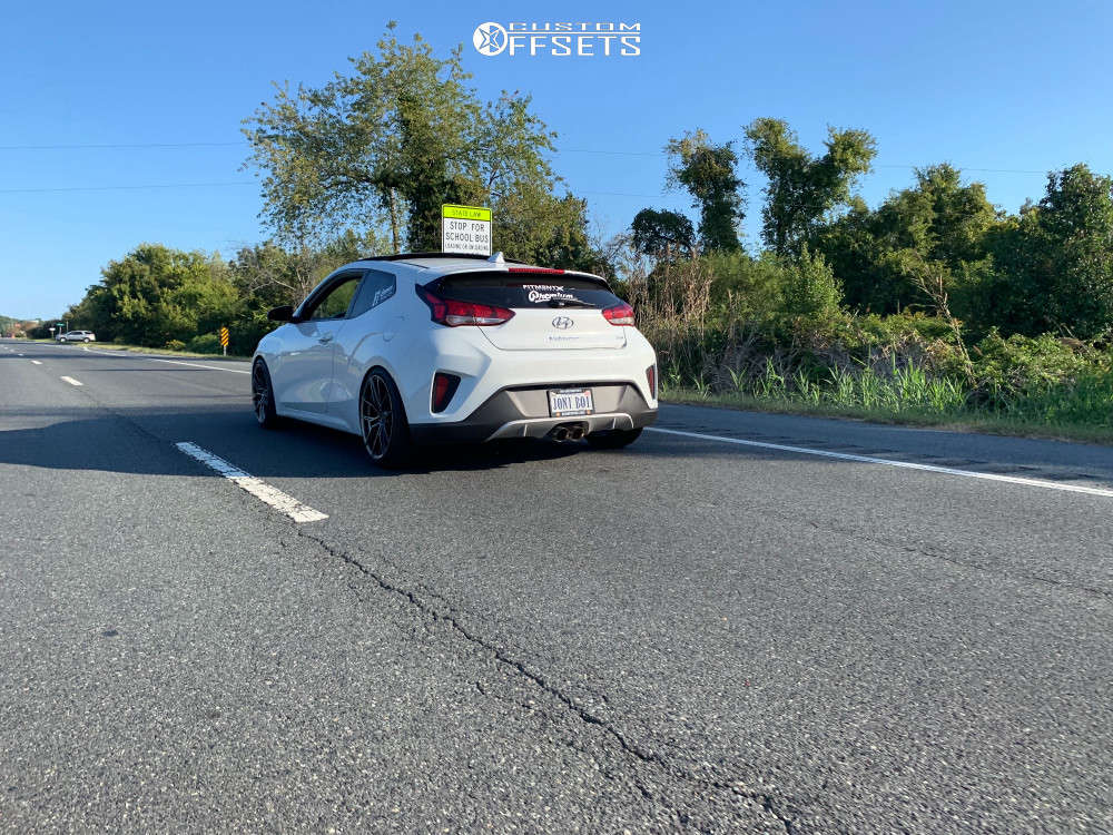 2019 Hyundai Veloster with 18x8.5 35 XXR 559 and 215/40R18 Federal ...