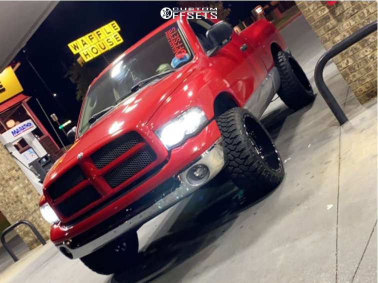 2002 Dodge Ram 1500 with 22x12 -43 Fuel Triton D581 and 33/12.5R22 ...
