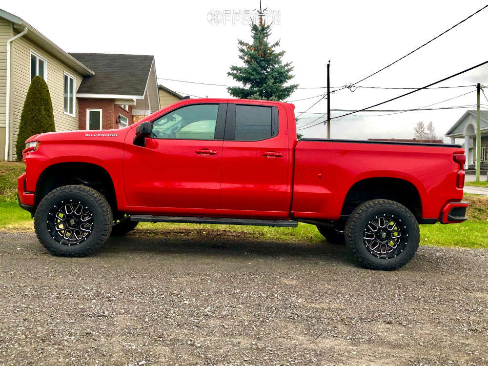 2020 Chevrolet Silverado 1500 with 20x10 -25 XD Xd820 and 35/12.5R20 ...