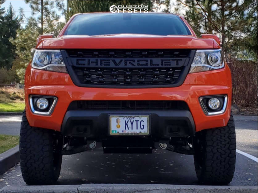 2019 Chevrolet Colorado with 20x9 0 Fuel Vector and 305/55R20 ...