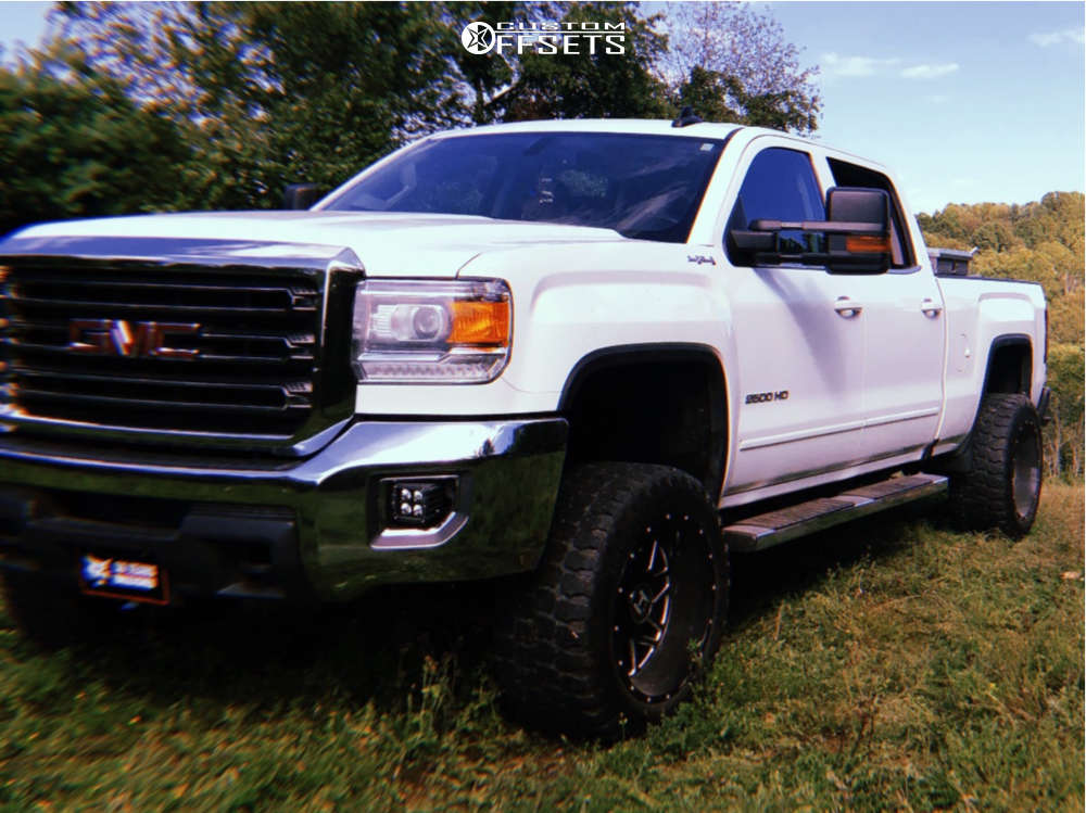 2016 GMC Sierra 2500 HD with 20x12 -44 Hostile Sprocket and 33/12.5R20 ...