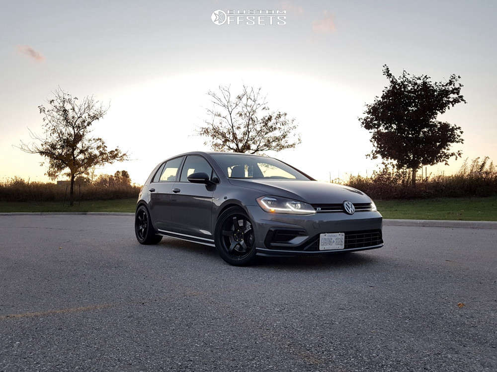 2018 Volkswagen Golf R with 18x9 45 Advan Racing GT and 265/35R18 ...