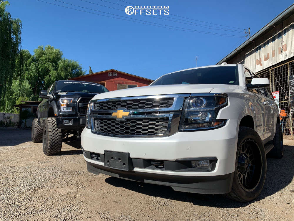 2017 Chevrolet Suburban with 20x10 -18 XD Xd842 and 285/55R20 Goodyear ...
