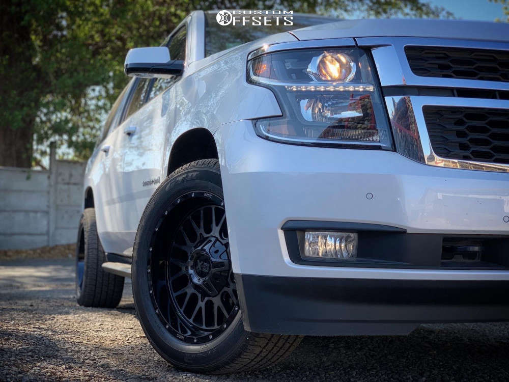 2017 Chevrolet Suburban with 20x10 -18 XD Xd842 and 285/55R20 Goodyear ...