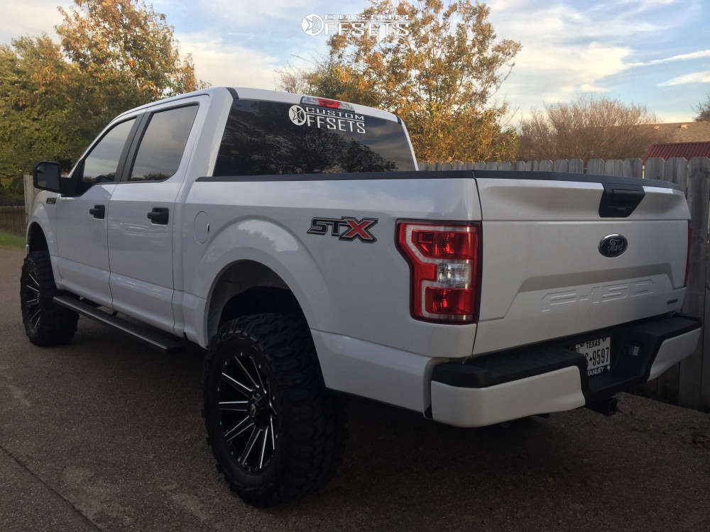 2019 Ford F-150 with 20x9 2 Fuel Contra and 35/12.5R20 Gladiator Xcomp ...