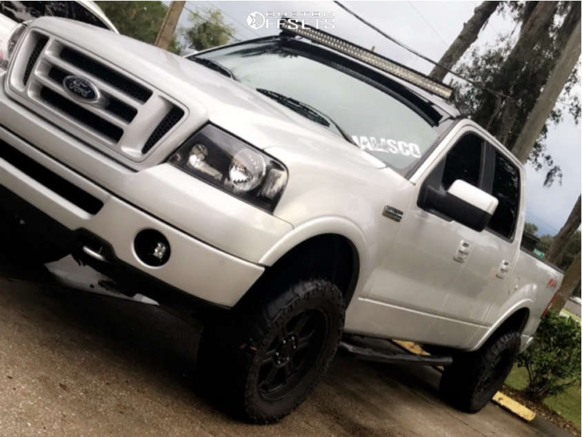 2006 Ford F-150 with 20x9 0 V-Tec Raptor and 33/12.5R20 Nitto Trail ...