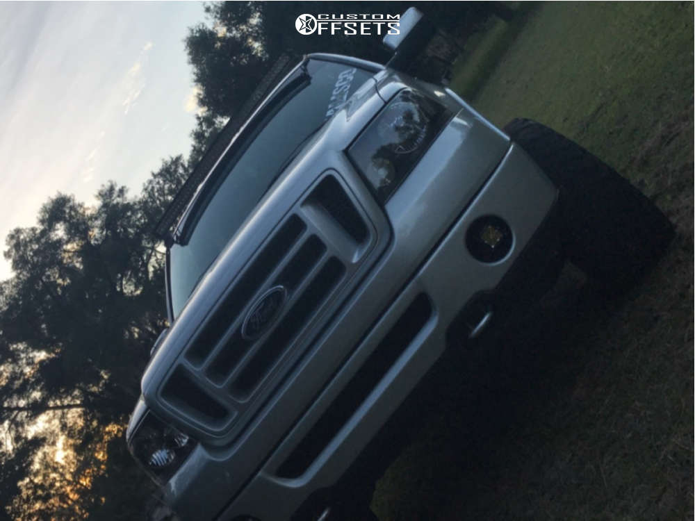 2006 Ford F-150 with 20x9 0 V-Tec Raptor and 33/12.5R20 Nitto Trail ...