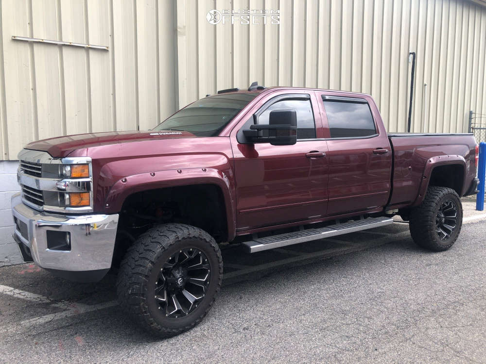 2016 Chevrolet Silverado 2500 HD with 20x10 -18 Fuel Assault and 35/12 ...