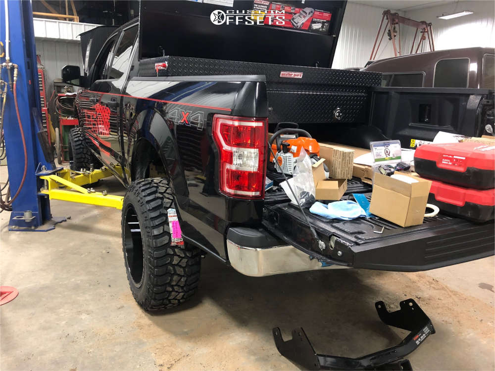 2019 Ford F-150 with 20x12 -44 Motiv Offroad Magnus and 35/12.5R20 ...