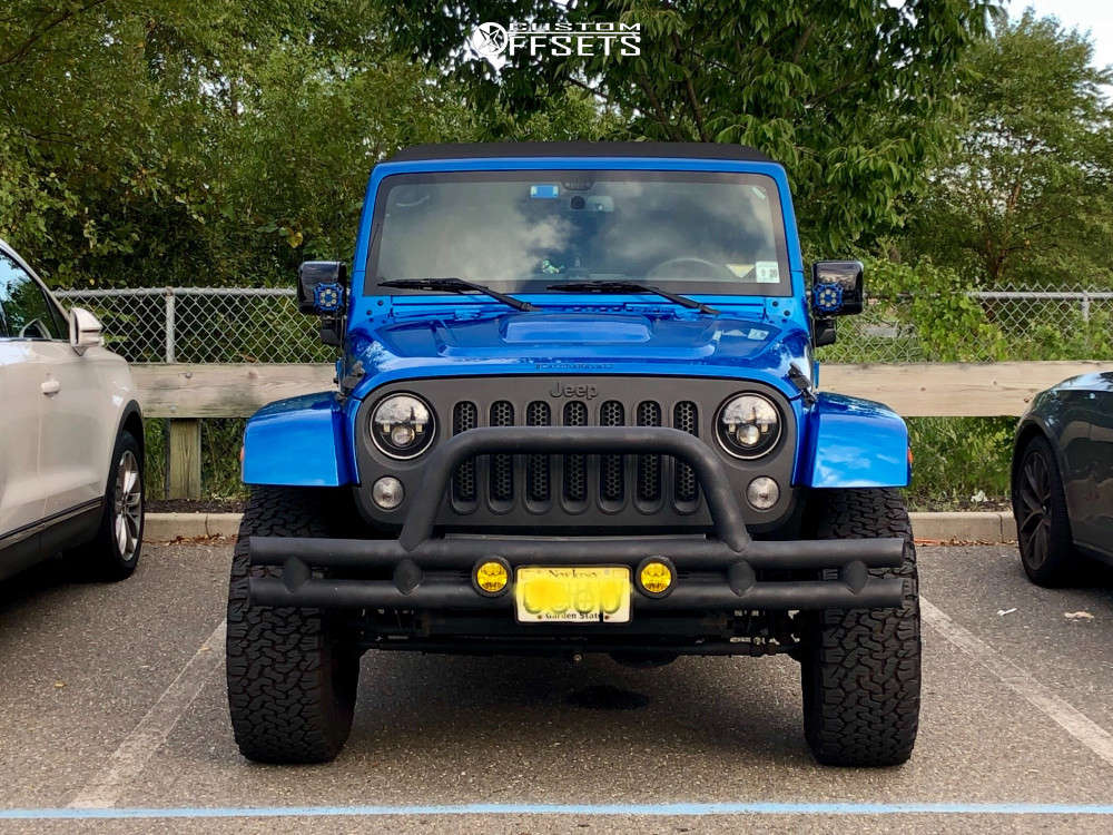 2015 Jeep Wrangler JK with 17x8.5 10 AEV Savegre and 305/65R17 ...