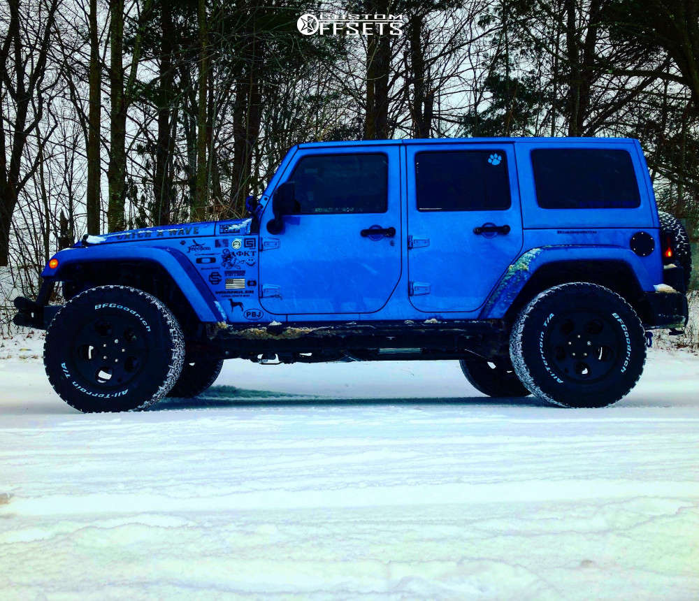 2015 Jeep Wrangler JK with 17x8.5 10 AEV Savegre and 305/65R17 ...