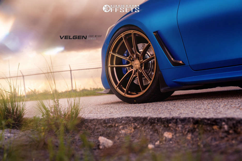 2018 INFINITI Q60 with 20x10.5 25 Velgen Vf5 and 285/30R20 Falken ...