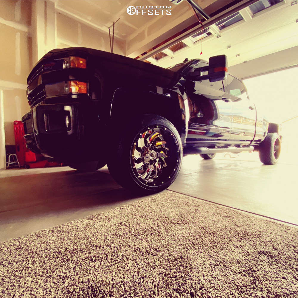 2018 Chevrolet Silverado 2500 HD with 22x12 -44 Fuel Cleaver D240 and ...
