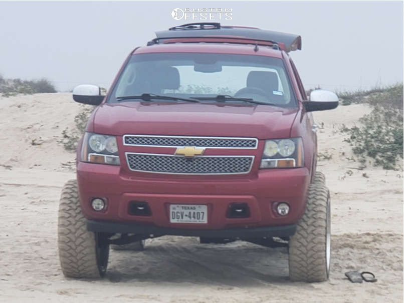 2014 Chevrolet Tahoe with 24x12 -51 Cali Offroad Switchback and 35/12.5R24 Comforser Cf3000 and ...