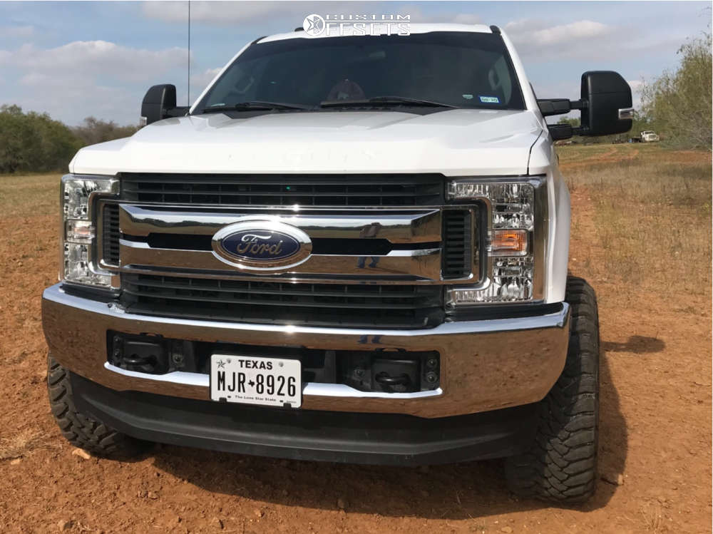 2018 Ford F-250 Super Duty with 22x12 -44 RBP 73R and 35/12.5R22 Toyo ...