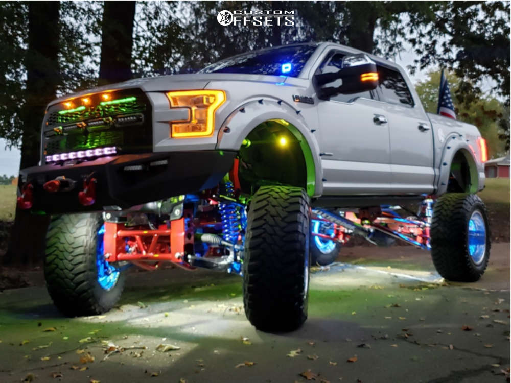2015 Ford F-150 with 22x14 -76 Fuel Forged Ff45 and 40/15.5R22 Toyo ...