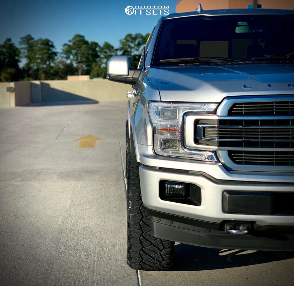 2019 Ford F-150 with 22x10 0 Cali Offroad Summit and 305/45R22 Nitto ...