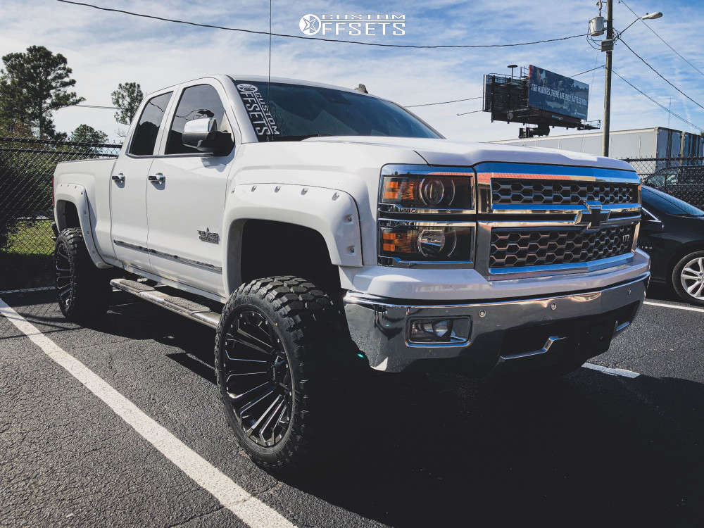 2014 Chevrolet Silverado 1500 Wheel Offset Aggressive > 1" Outside ...