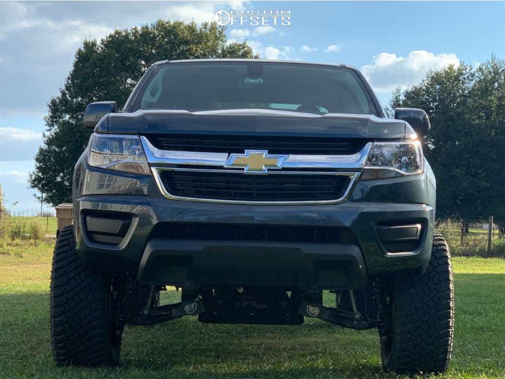 2019 Chevrolet Colorado with 20x12 -44 Ultra Hunter and 33/12.5R20 ...