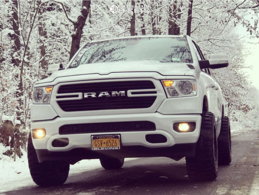 2019 Ram 1500 with 20x12 -51 Vision Rebel and 33/12.5R20 Federal ...