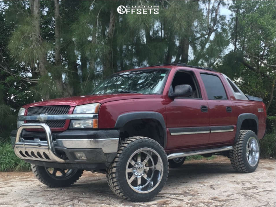 2005 Chevrolet Avalanche 1500 with 22x12 -44 Gear Off-Road Big Block ...