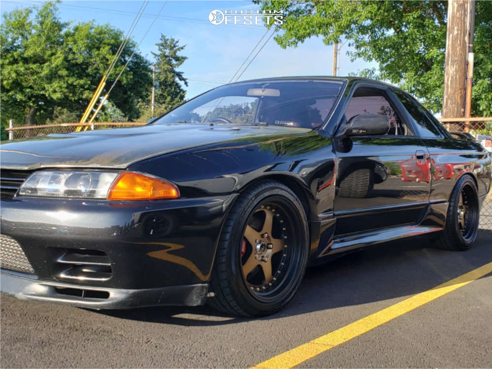 1990 Nissan Skyline R32 with 17x9 25 JNC Jnc010 and 245/40R17 Achilles ...
